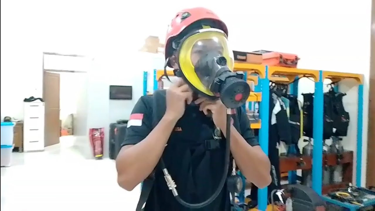 Tutorial Penggunaan dan Perawatan Alat SCBA - YouTube