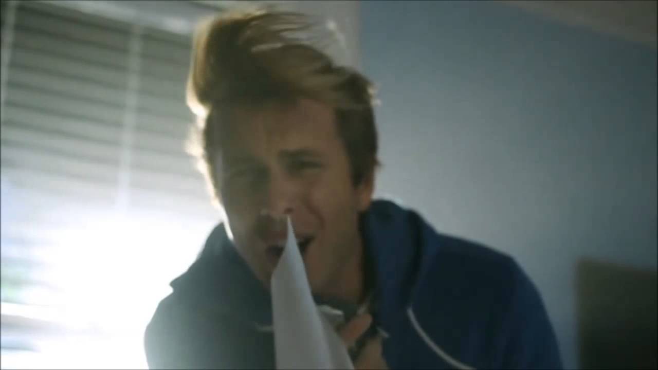 AWOLNATION - Sail (Official) - YouTube