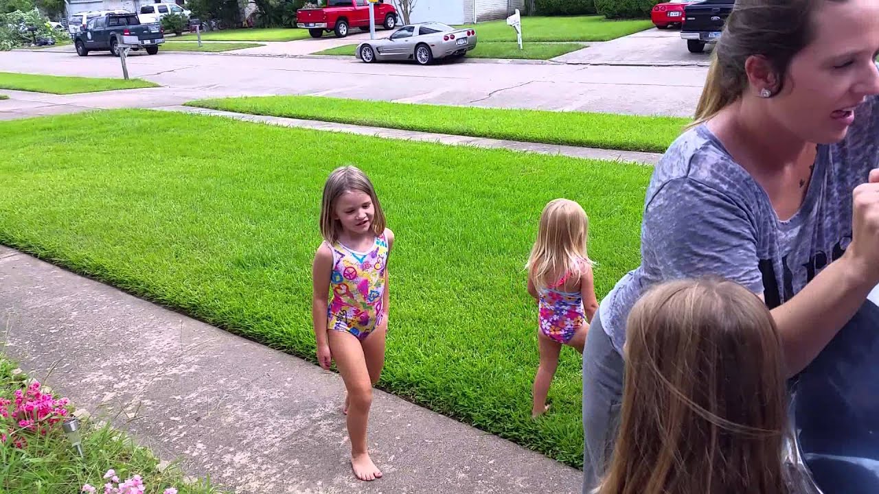 3 sisters cold water challenge - YouTube