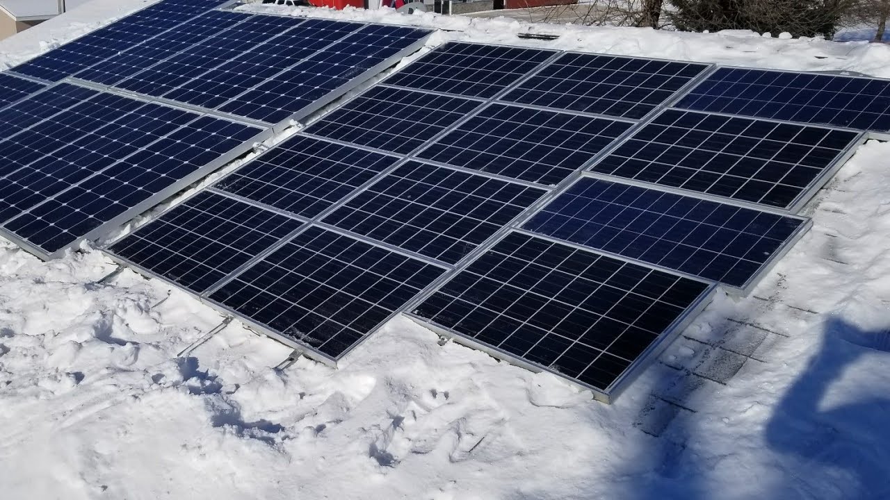 SHOULD YOU REMOVE SNOW FROM YOUR SOLAR PANELS? - YouTube