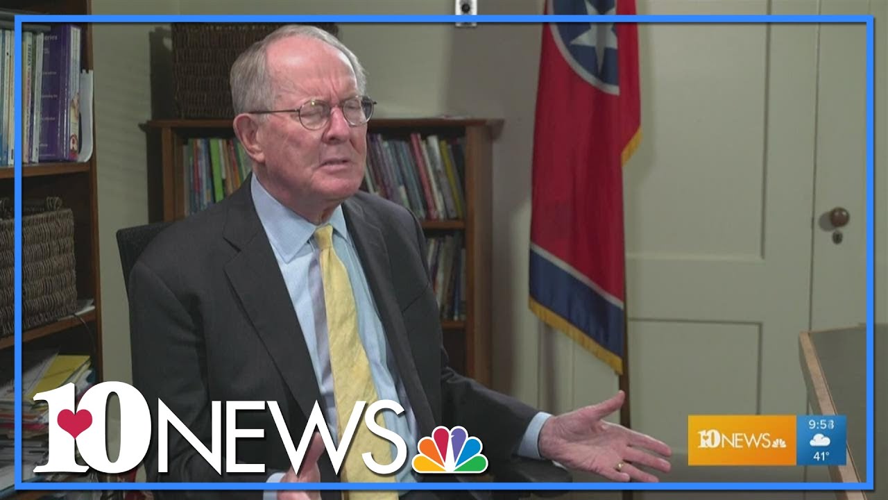 Lamar Alexander talks about retirement - YouTube