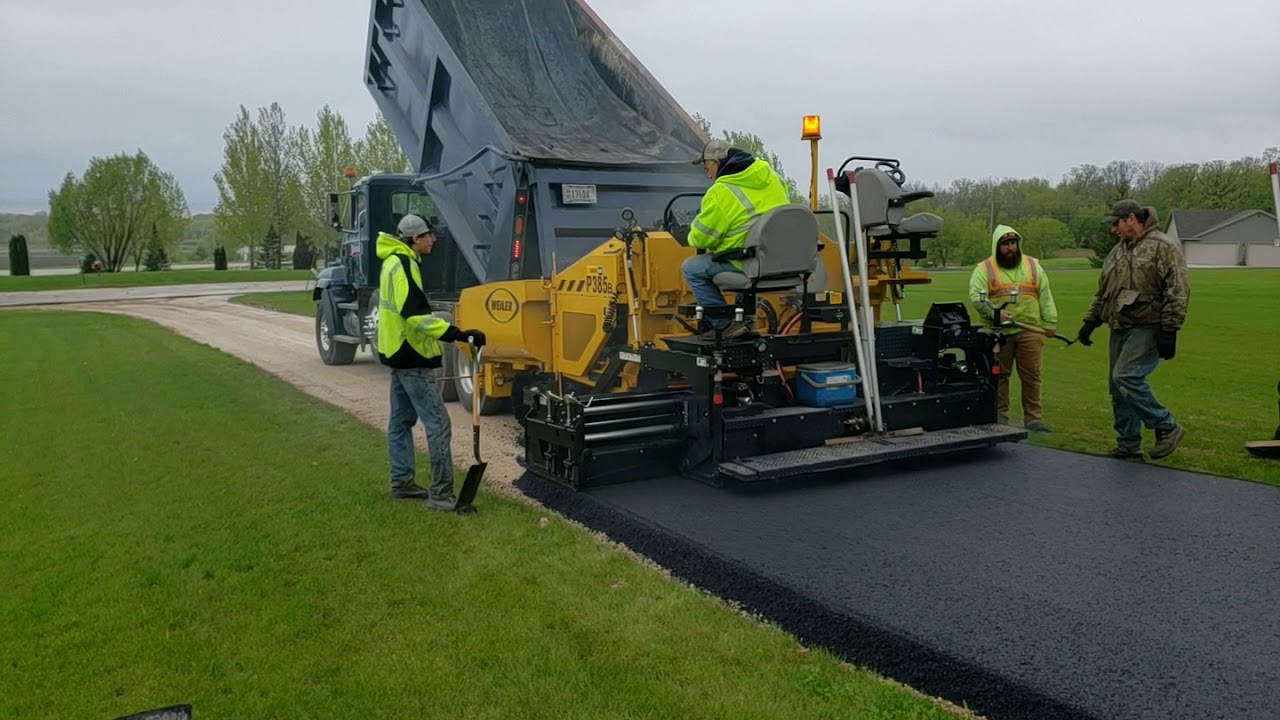 1st driveway 2019 new Weiler paver - YouTube