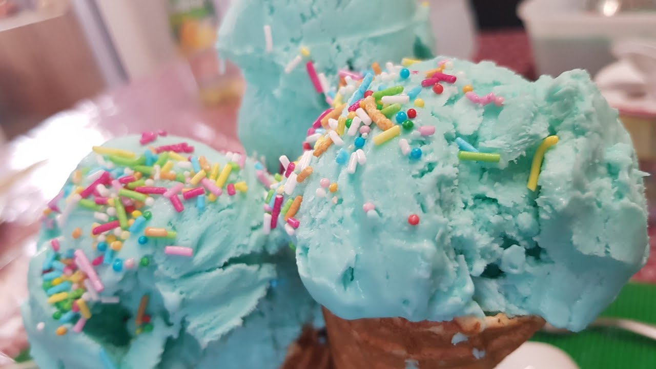 SMURF ICE CREAM RECIPE SCHLUMPEIS / BLUE ICE CREAM / Evangeline ...