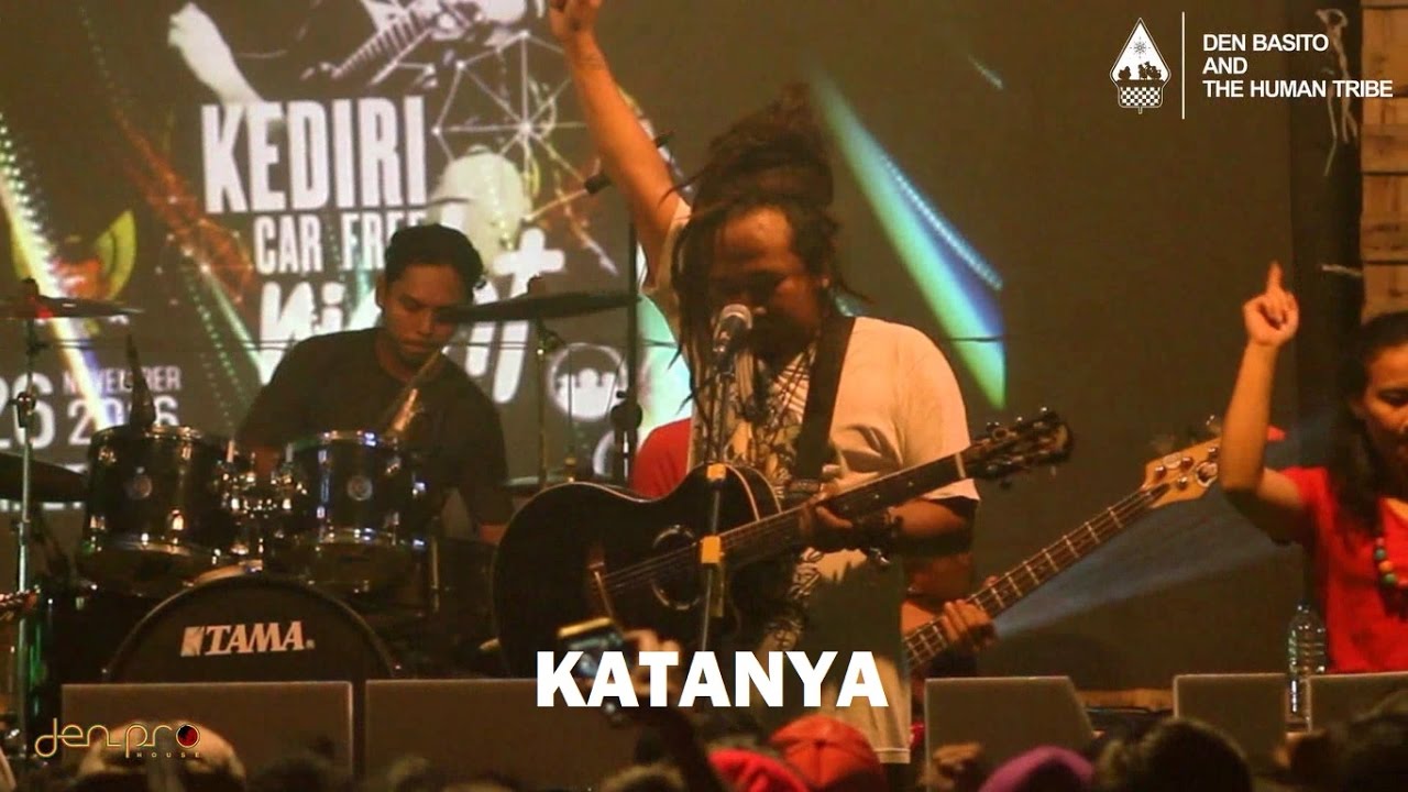 Den Basito and The Human Tribe 'KATANYA' Live at Kediri Car Free Night ...