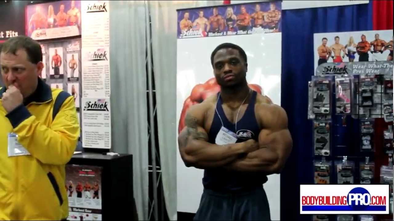 Michael Lockett - 2013 Arnold Classic Expo - YouTube