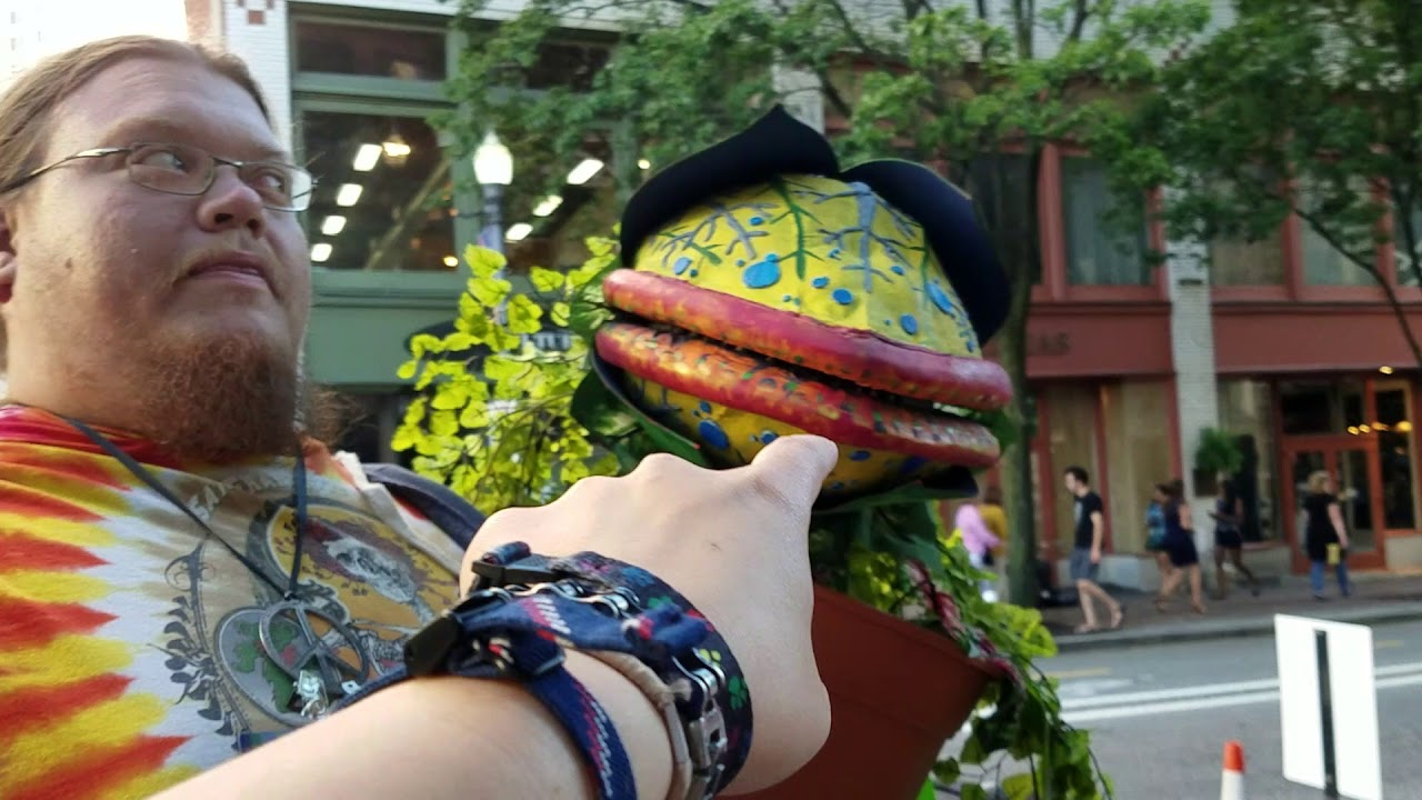 Anthrocon 2018: Little Shop of Horrors Puppet! - YouTube