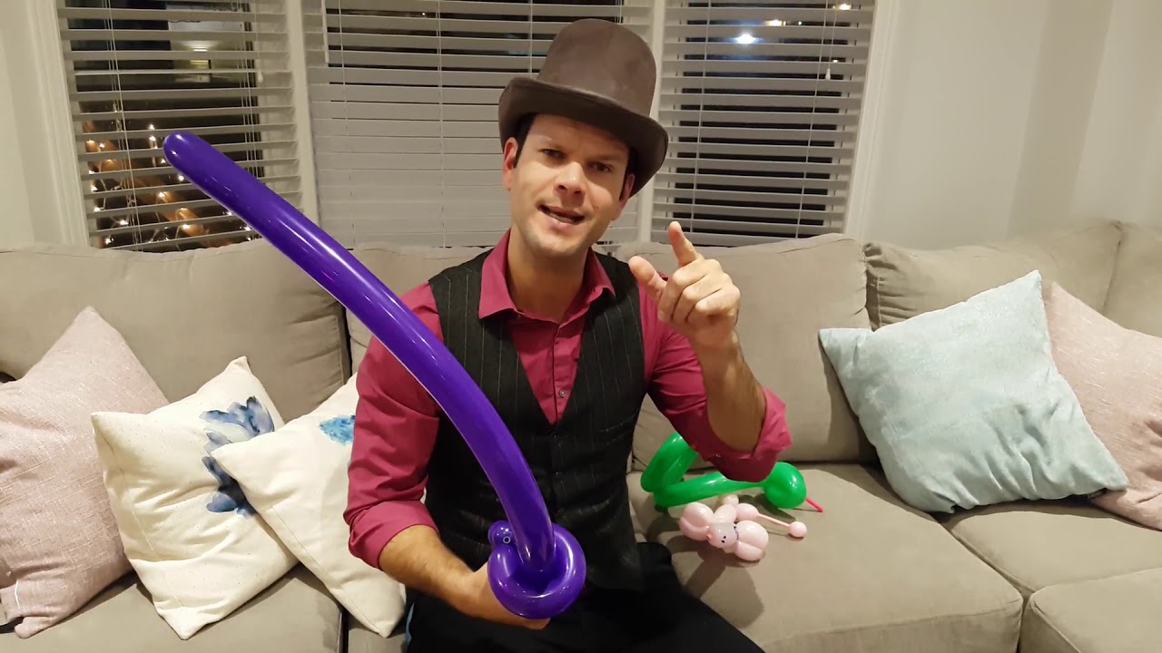 Alan Q makes Twisty balloons - YouTube