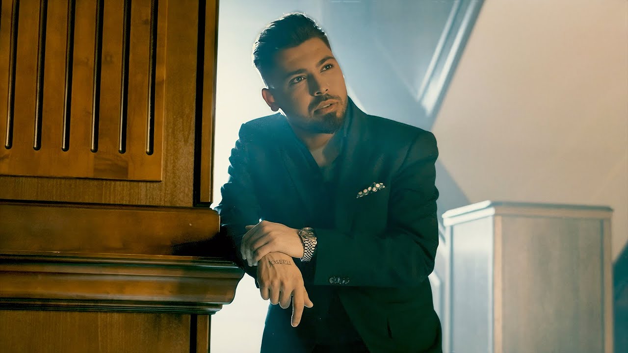 Luis Gabriel - Vreau sa beau cat pot sa duc | Official Video - YouTube