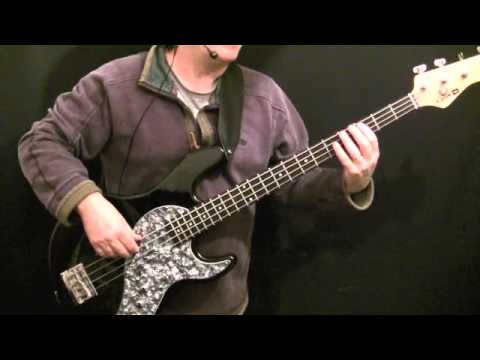 How To Play Bass To Rolling In The Deep - YouTube