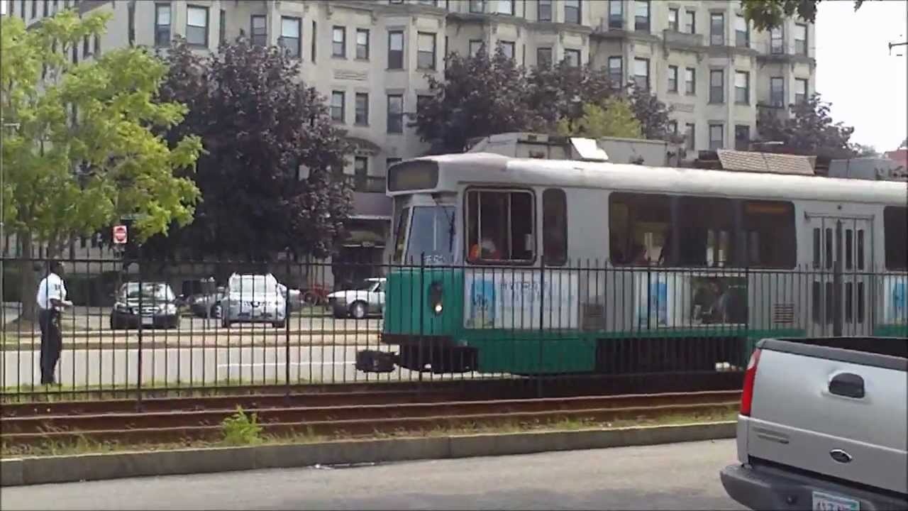 HD MBTA Green Line Trolleys on Commonwealth Ave. - YouTube