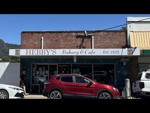 Hebby's Bakery & Cafe - YouTube