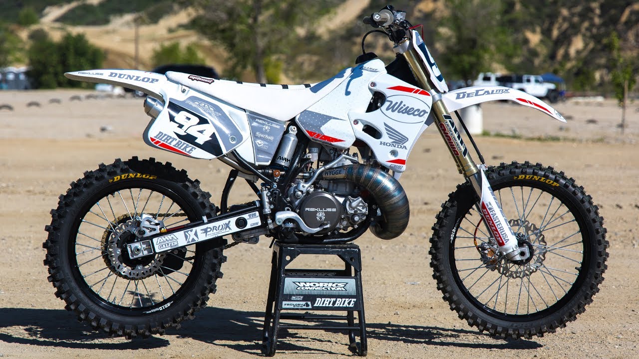 1994 HONDA CR250 TWO STROKE PROJECT BUILD - YouTube