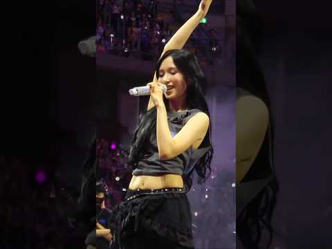 I can't stop looking at Mina's abs😍 #twice #mina #nayeon  #momo #sana #chaeyoung #jeongyeon #tzuyu