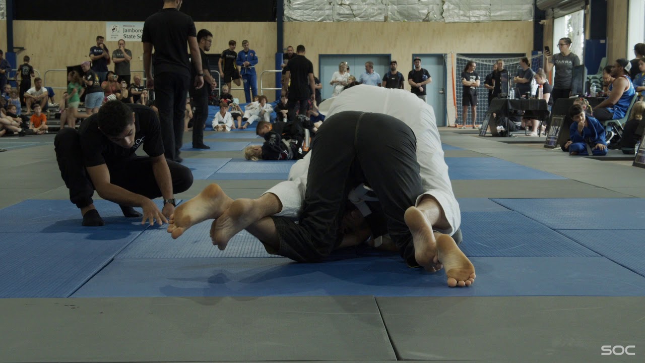 Luke Arlt (Beast BJJ) VS Jude Carozza (Broz BJJ) GI White belt open Feb ...