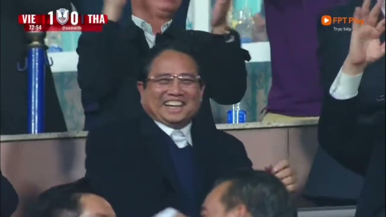 Chú voi con ở Thải Lan 🤣🤣🤣 Này thì ko biết Son là ai .. Này 🤣🤣🤣 - YouTube