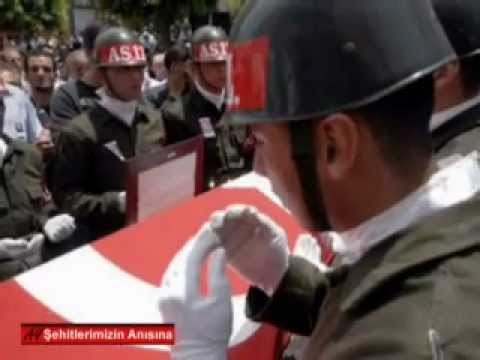 Şehitlerimiz Anısına - Gülümse Anne...