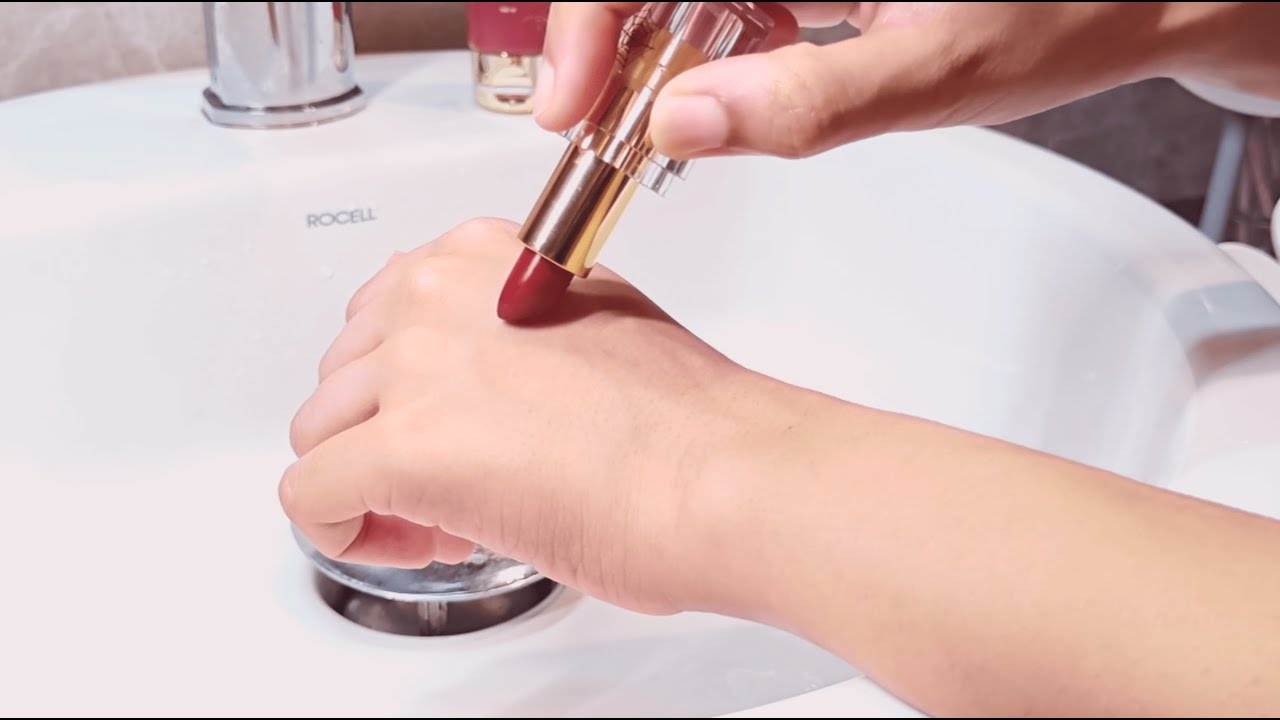 Witness the magic of the Vivya cleanser in action! 🪄 - YouTube