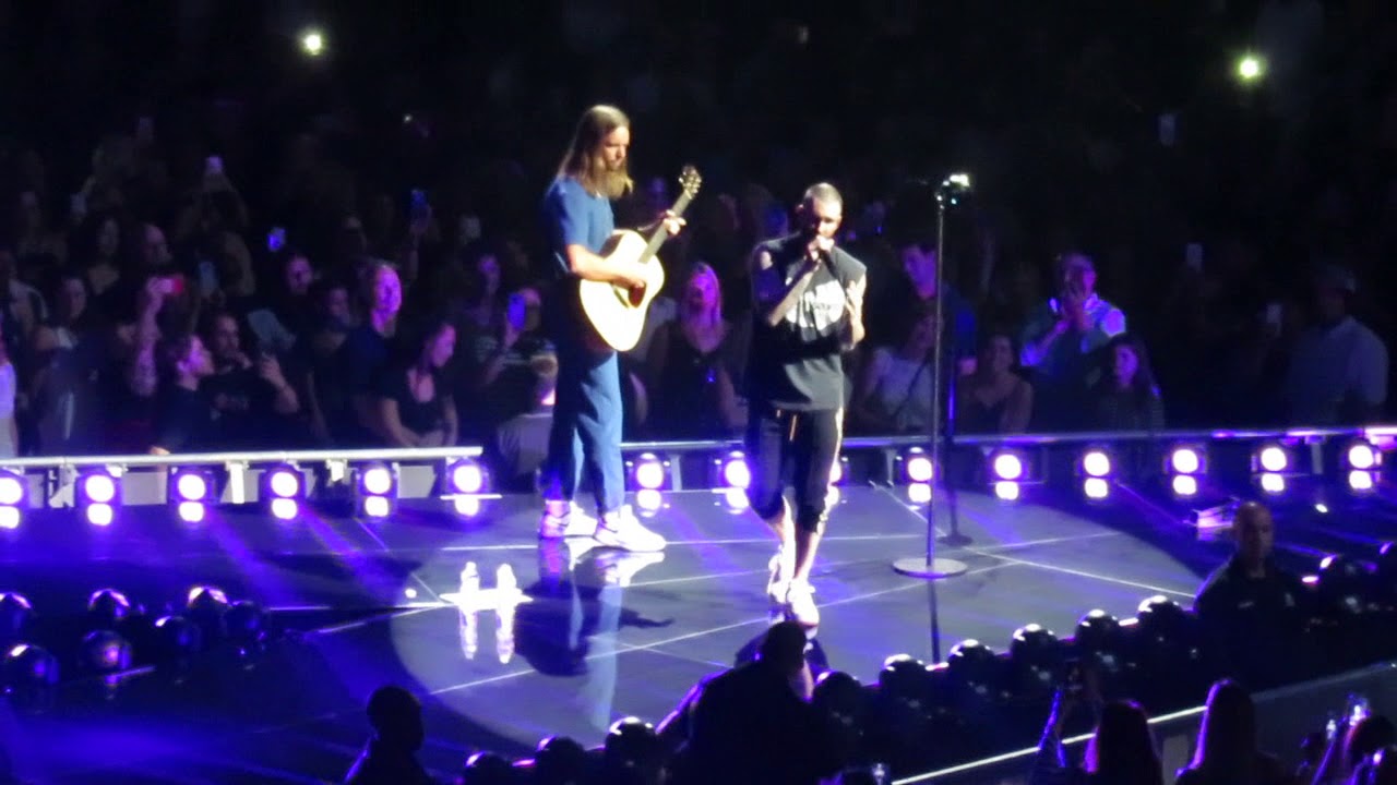Maroon 5 Concert Live @ Houston Toyota Center 6/10/2018 Part 13 - YouTube