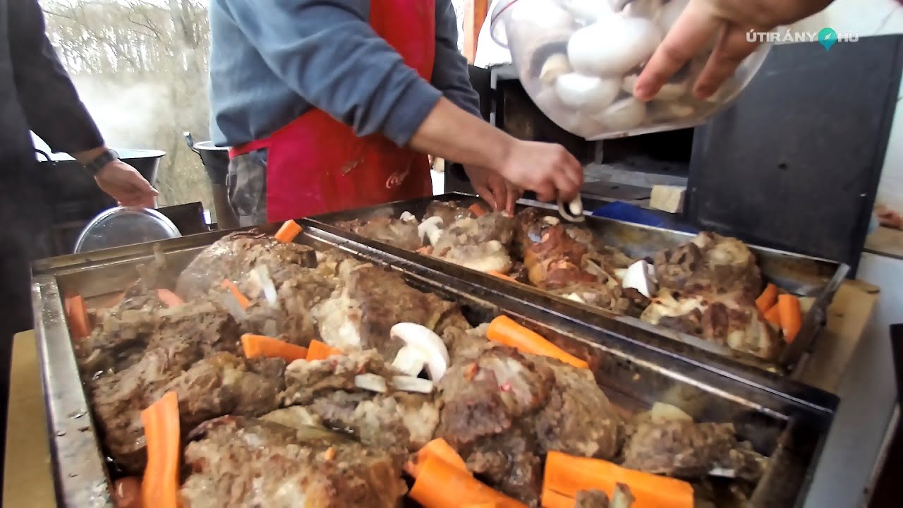 Falusi Disznóvágás,, PÉNZESGYŐR, 2023 Útirány.hu - YouTube