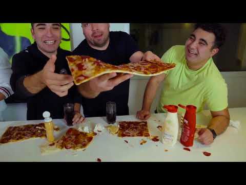 DÜNYANIN EN BÜYÜK PİZZA DİLİMİNİ YEDİM 🍕
