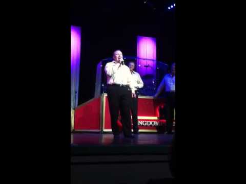 Jerry Martin singing I Can Pray with the Kingdom Heirs - YouTube