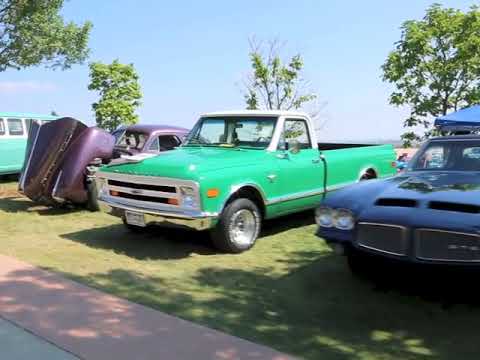 Blue Light Special Car Show - YouTube