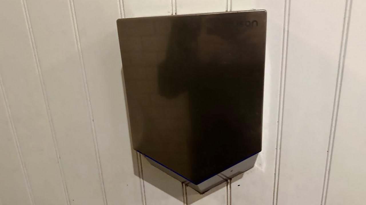 (AT A GREENE KING) Dyson Airblade V AB08 @ Golden Star Norwich - YouTube