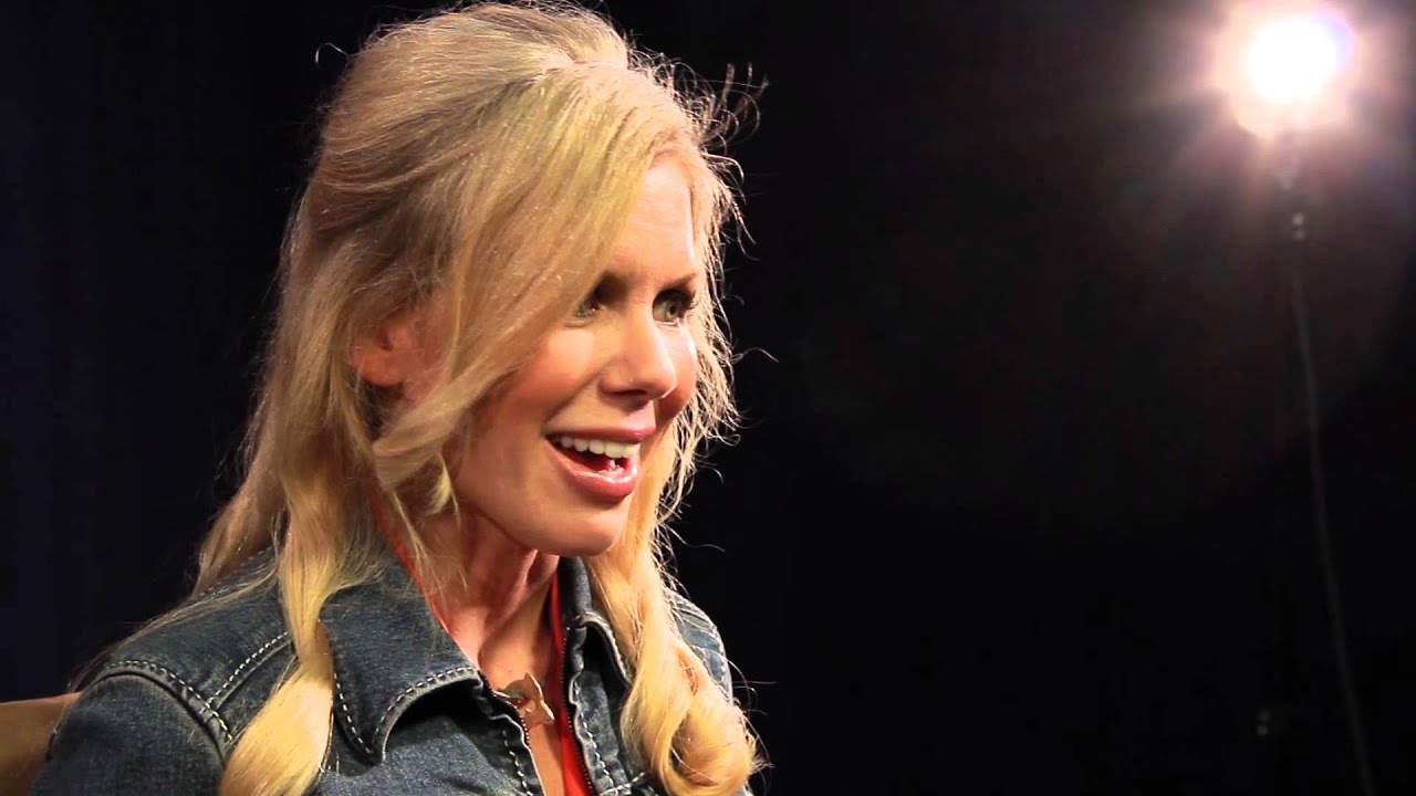 Acadiana Community Heroes - Pamela Kay Connery - YouTube