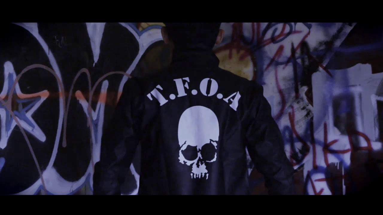 Crowsdenim - Jaket Kulit Crows Zero Series TFOA A10 - YouTube