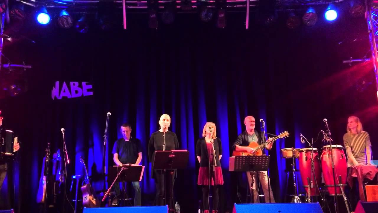 Manchmal im Schlaf - Liedkollektiv + Gäste - Wabe Berlin - YouTube