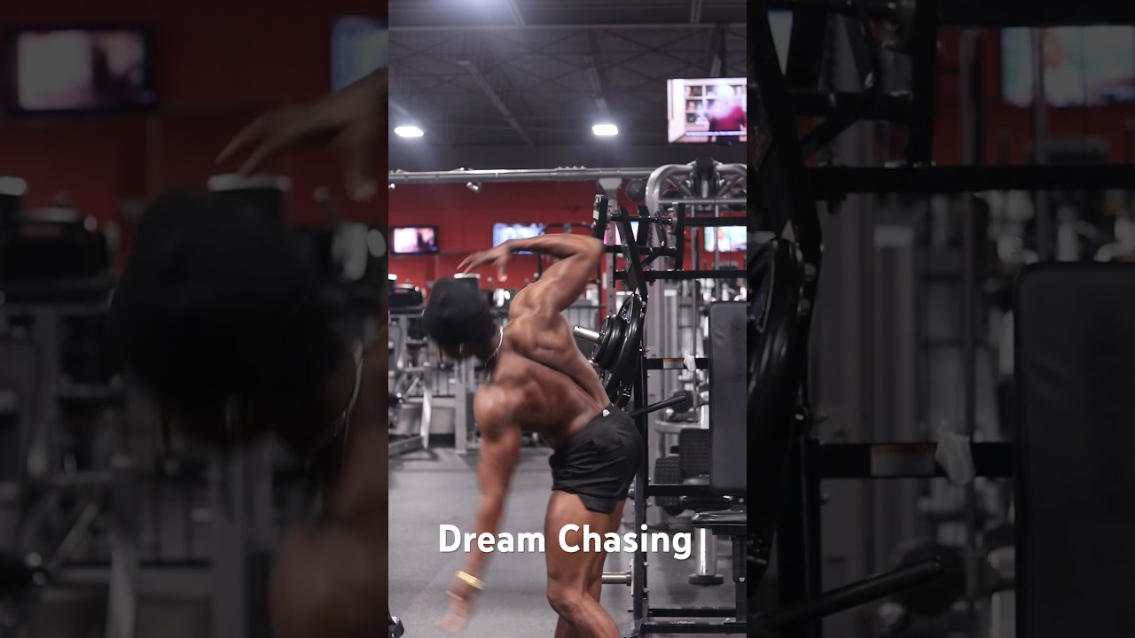 Never stop chasing that dream.#gym #gymmotivation #youtubeshorts # ...