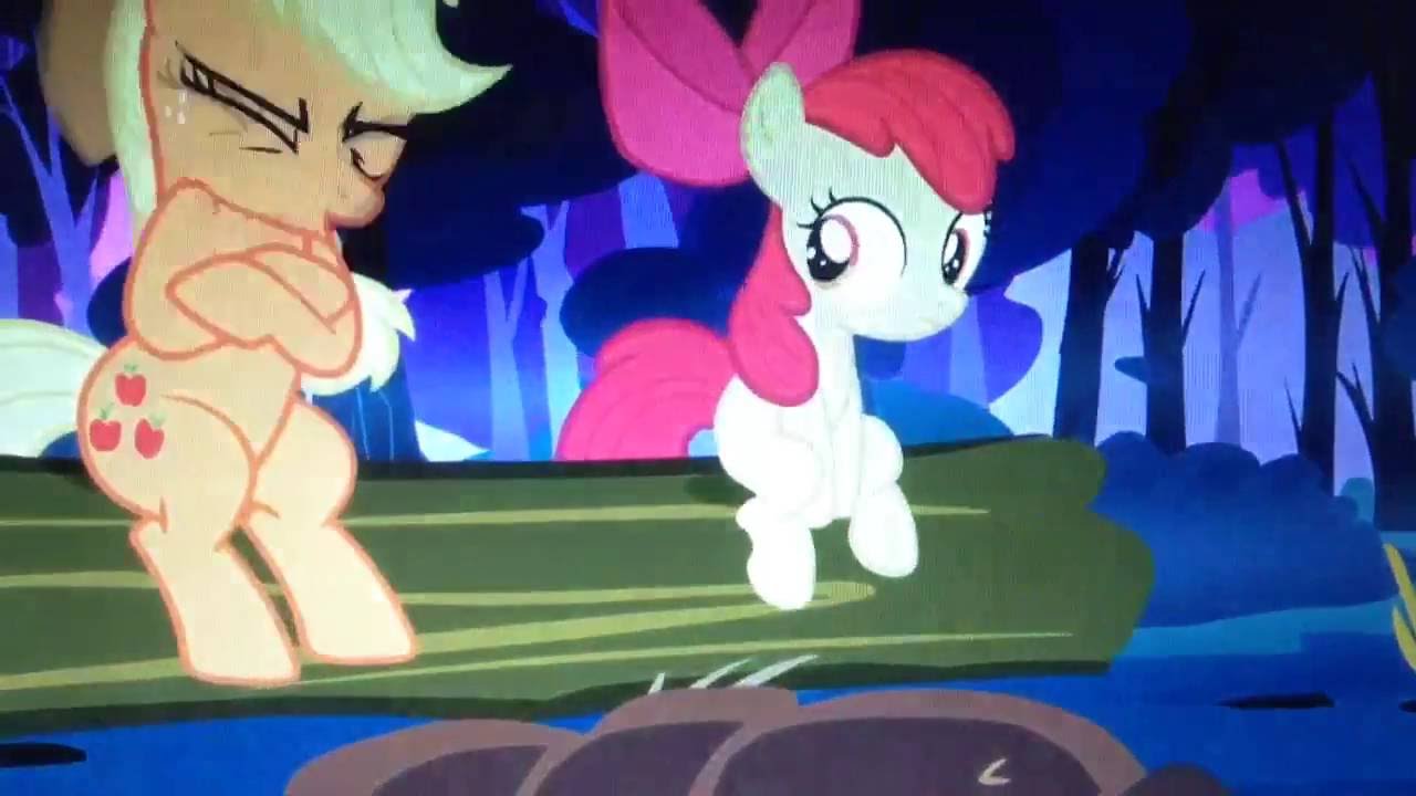 Applejack Feeling Cold - YouTube