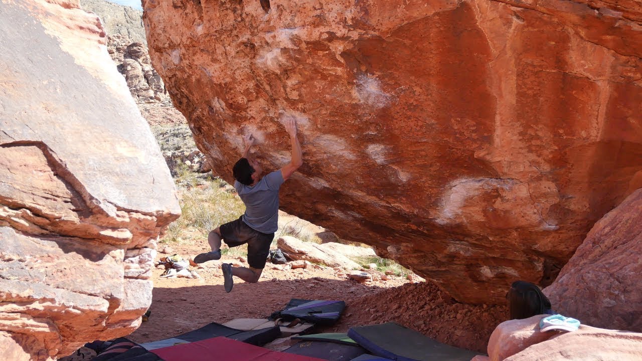 Red Rocks Bouldering: Monkey Bar Direct Right (V9-) - YouTube