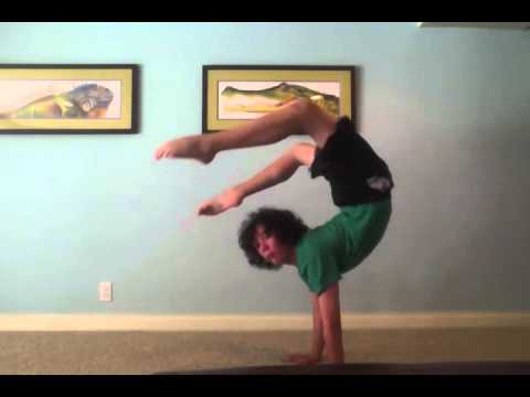 how to do a scorpion handstand - YouTube