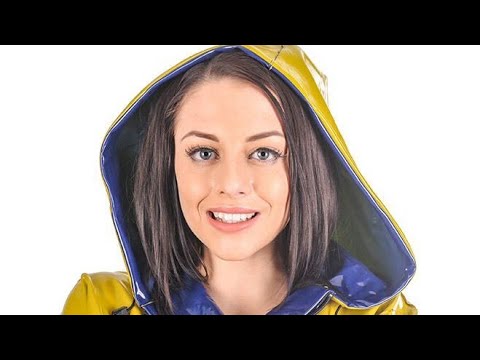 Creative vintage style raincoat ideas for ladies/rainy season ...