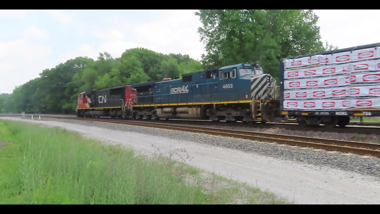 A Great Sunday Morning Railfanning Session in Griffith, Indiana ...