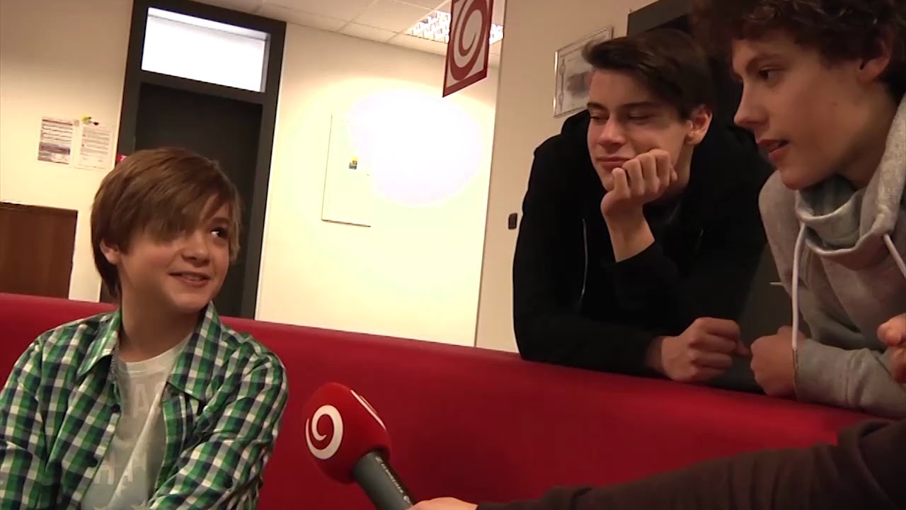 Max Bolf si musel dávať pozor na jazyk (NAŠI) - YouTube