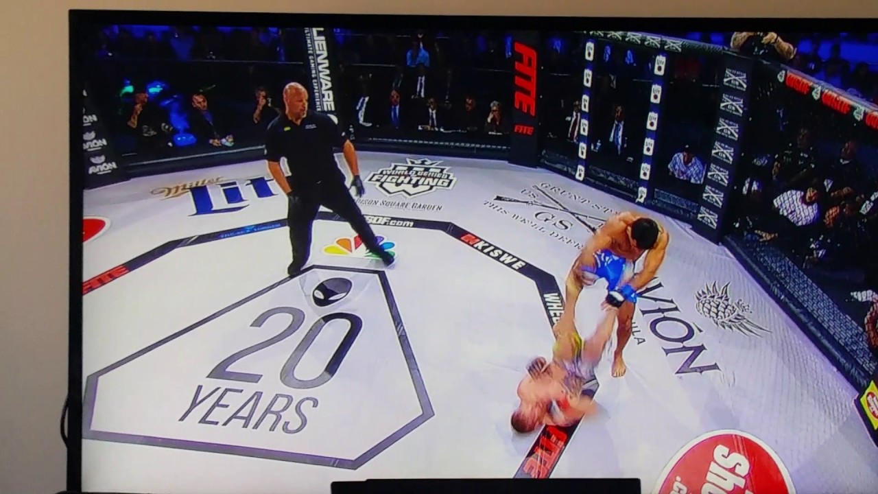 Justin Gaethje Going Airborne - Rolling Wheel Kick - YouTube