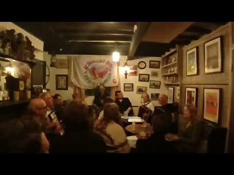 Accordions dros Annibyniaith @ Tafarn Y Plu 16/11/2024 - YouTube