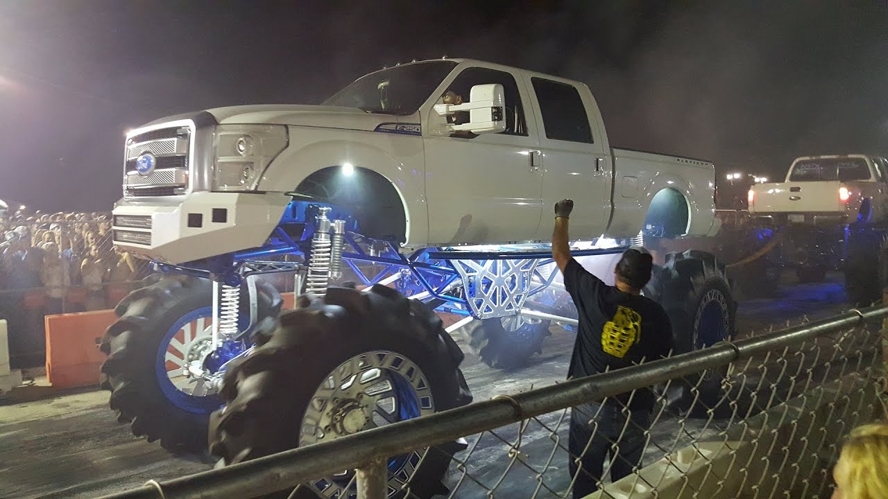 Monster Eve Tugs Cowboys Orlando 2017 - YouTube