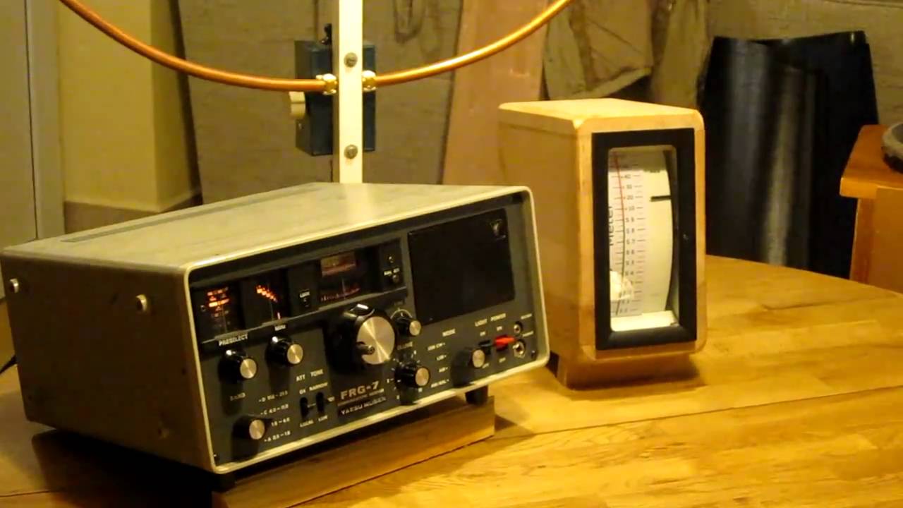 Yaesu FRG-7 shortwave receiver with additional field strength meter ...
