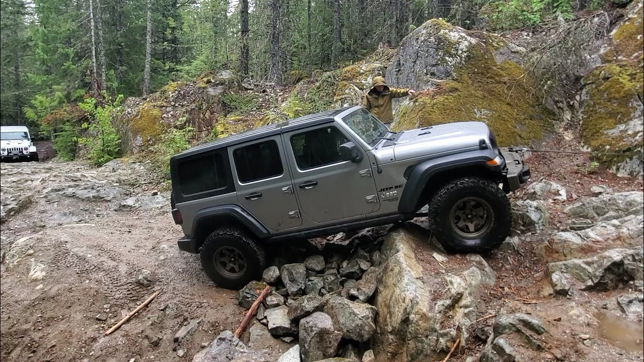 Hut Lake BC 4x4 - YouTube