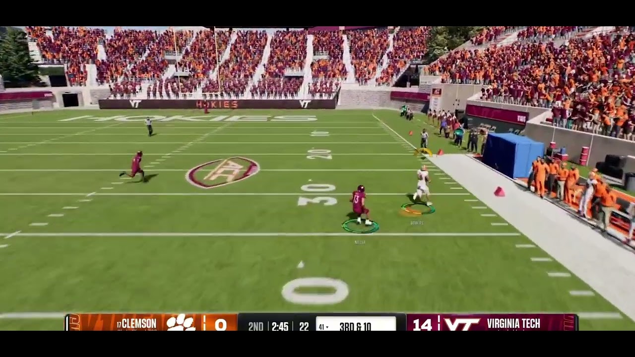 First touchdown NCAA 25 - YouTube