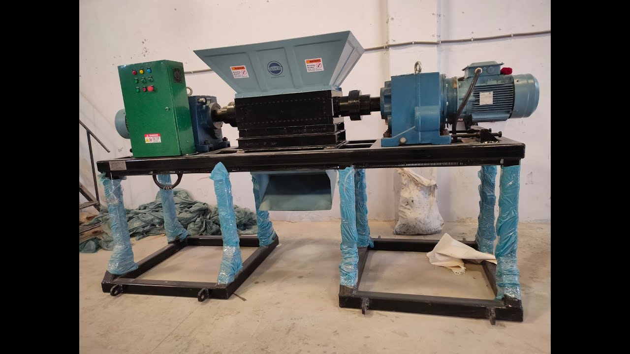 Multi Purpose Double Shaft Shredder Machine - YouTube