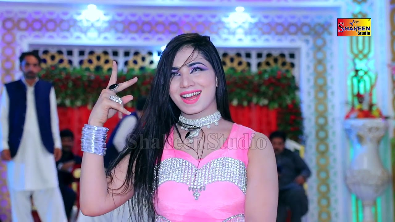 Mehak Malik | New Saraiki Dance | Mandi Bahauddin Show | - YouTube