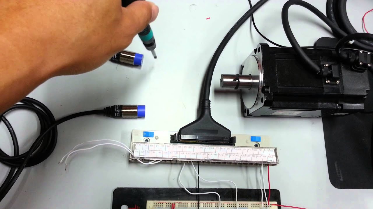 AC servo motor with proximity sensor. - YouTube
