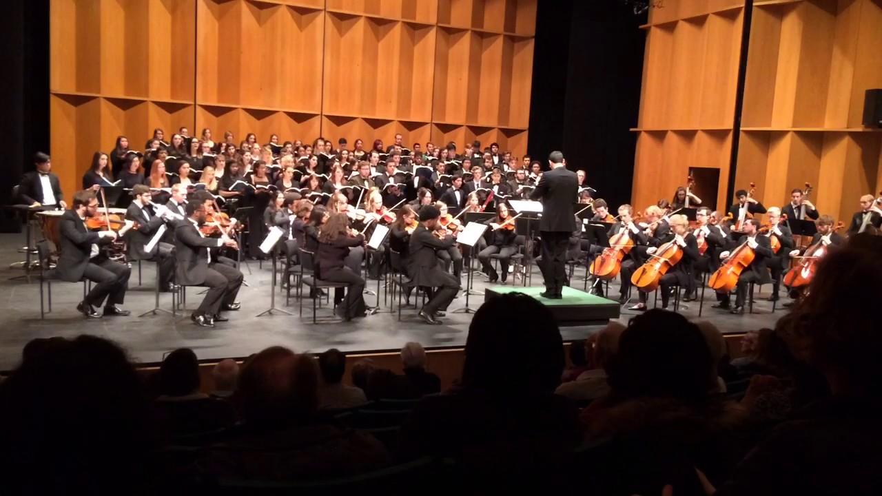 Chorus at SUNY Purchase sings some Mozart - YouTube