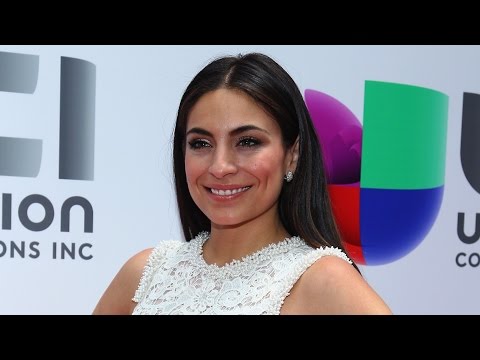 Ana Brenda Contreras presenta su película 'El que busca encuentra', una divertida comedia romántica