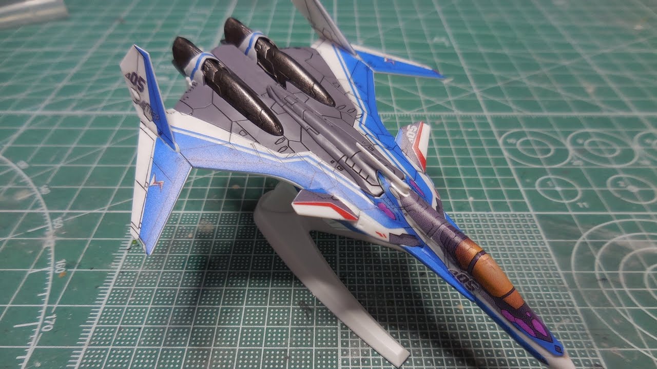 Bandai VF-31J Siegfried Macross Delta Mecha Collection plamo build ...