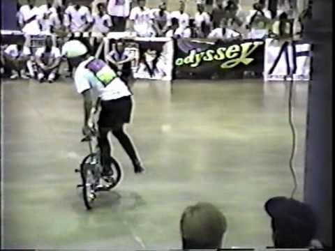 Rick Moliterno Pro Flatland Run AFA Masters Columbus, Ohio 1988 - YouTube